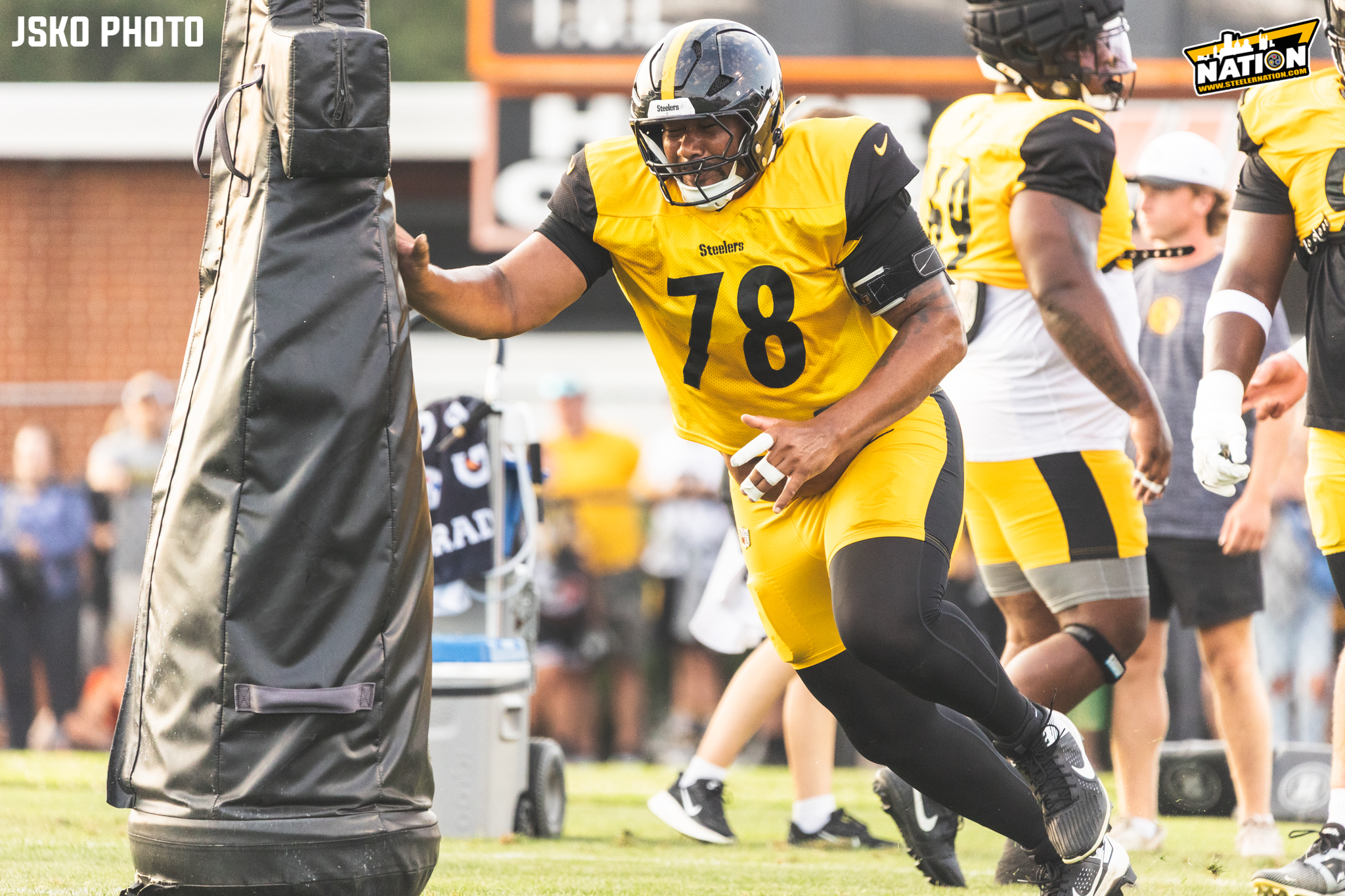 Steelers' "Joe Greene Is Smiling" As Rookie Yahya Black Inspires ...