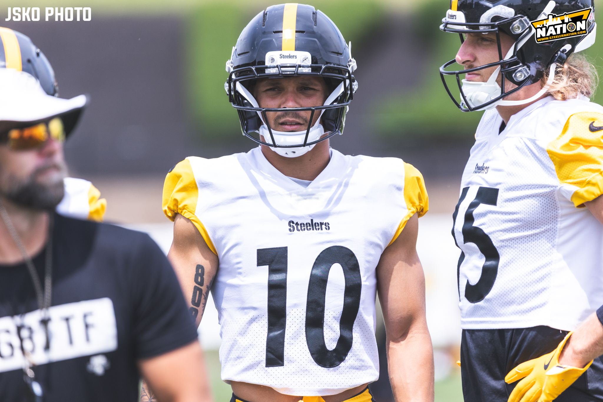 Steelers May Choose To Hold Off On New Acquisition Despite Brutal ...