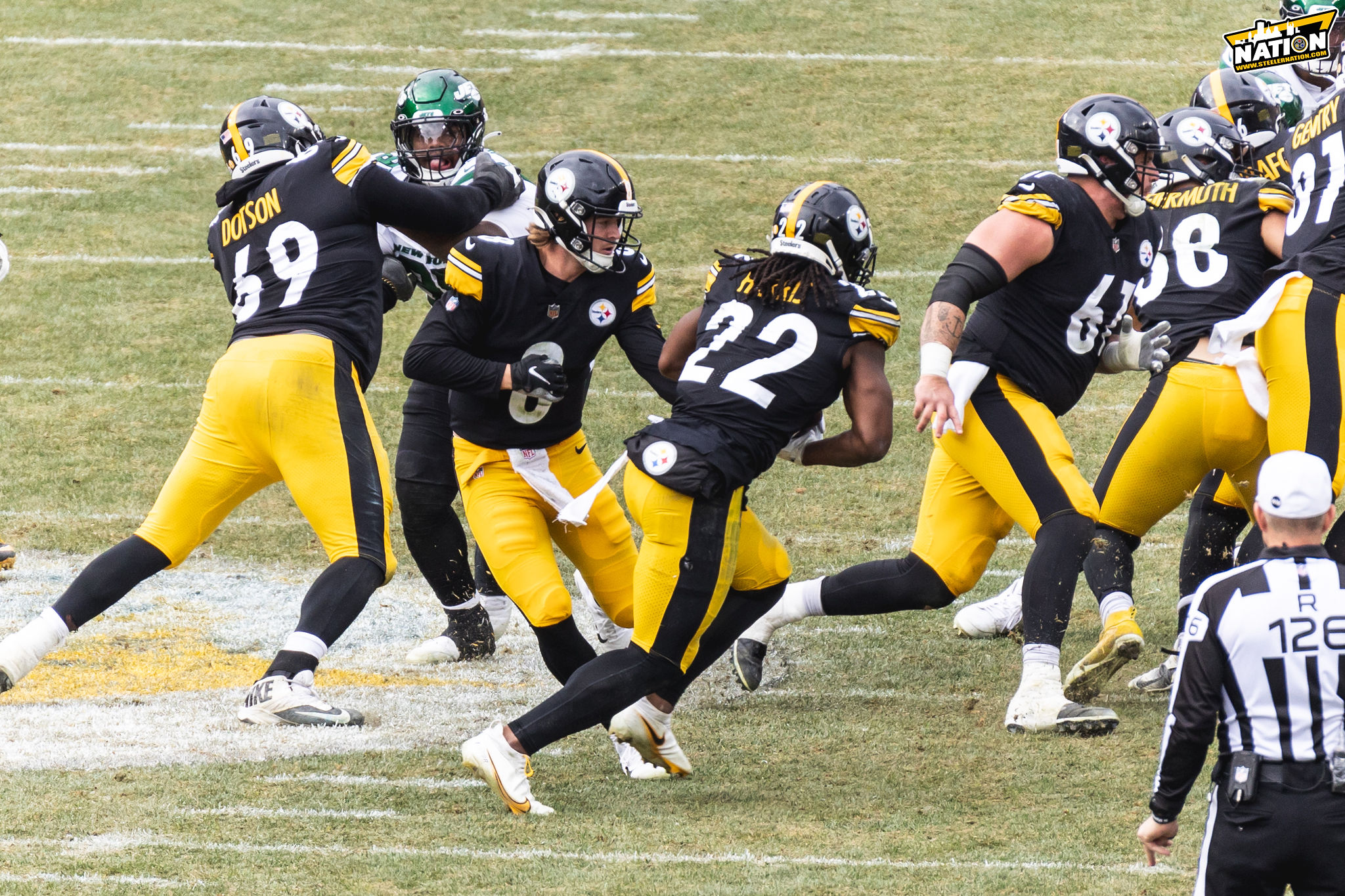 Could Steelers' Najee Harris Use Hostile RB Market To Force Team To ...