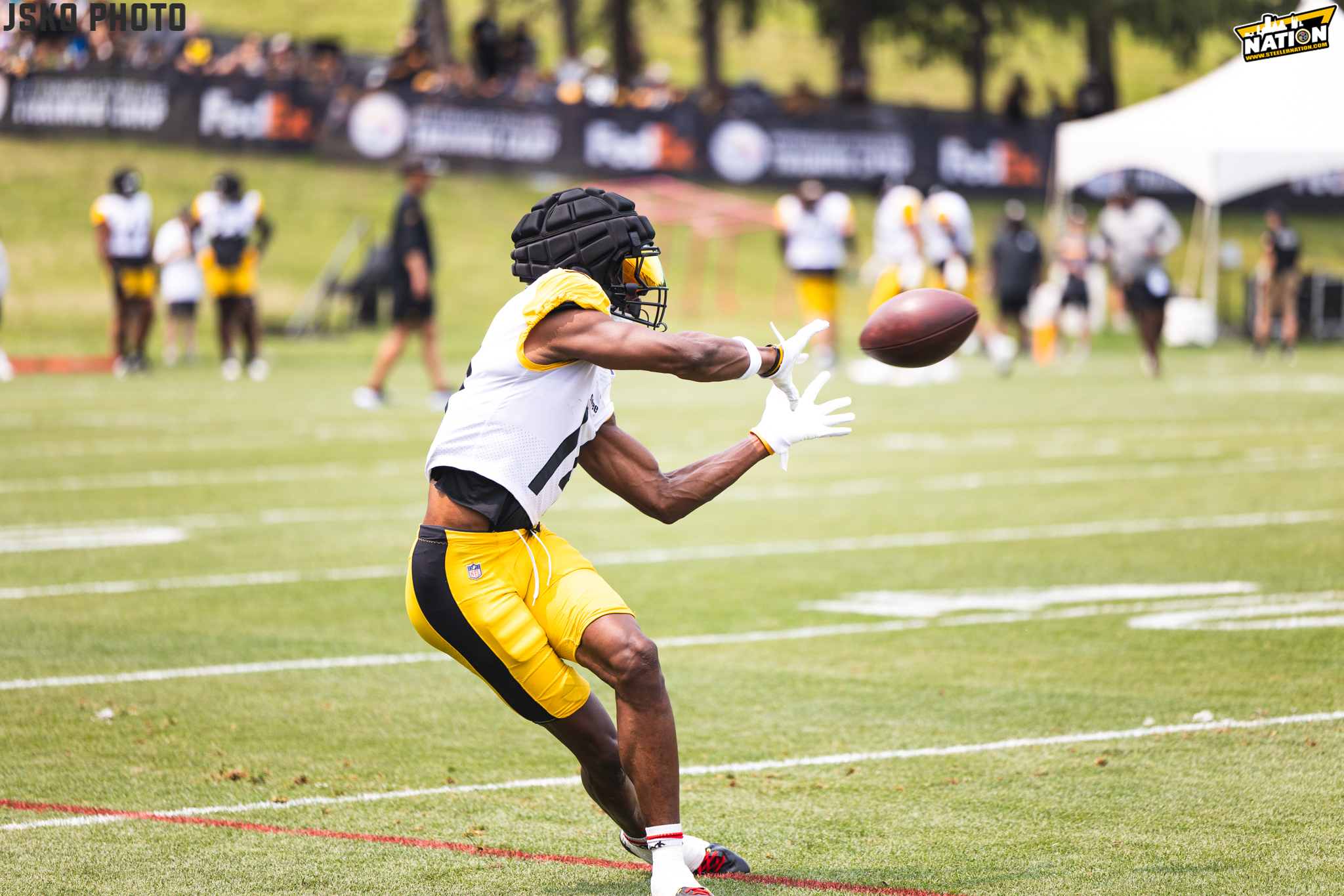 Steelers' George Pickens Reveals He'd Love To Play With Great Aaron Rodgers