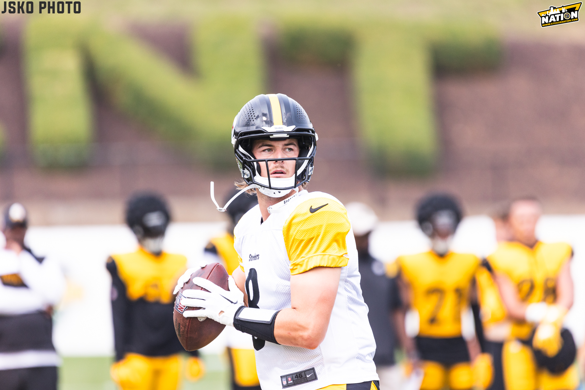 Rich Eisen Assured Steelers Would Make Russell Wilson Compete With ...