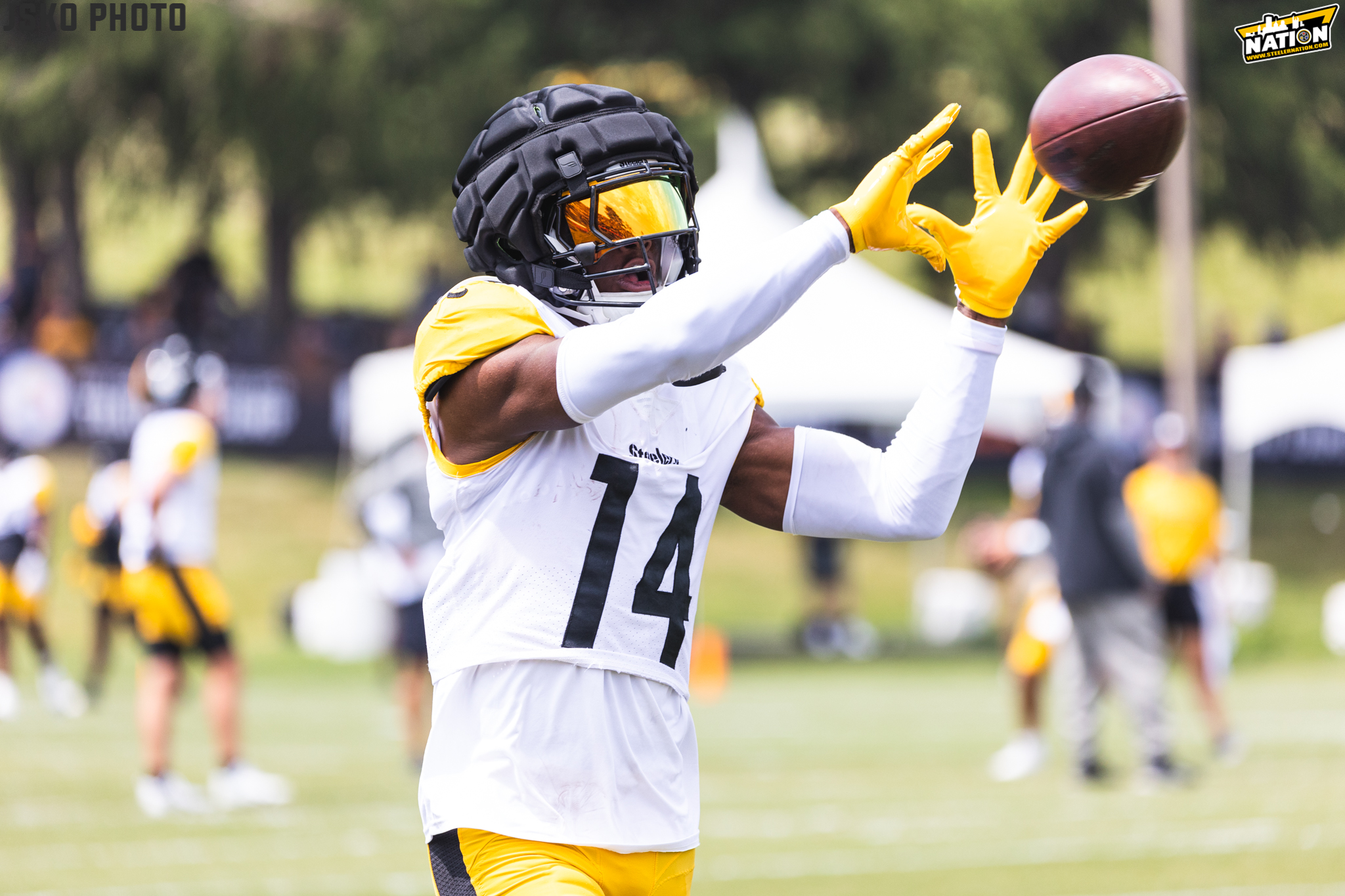 Steelers' George Pickens Not Falling For Outside Excitement In 2023: "I ...