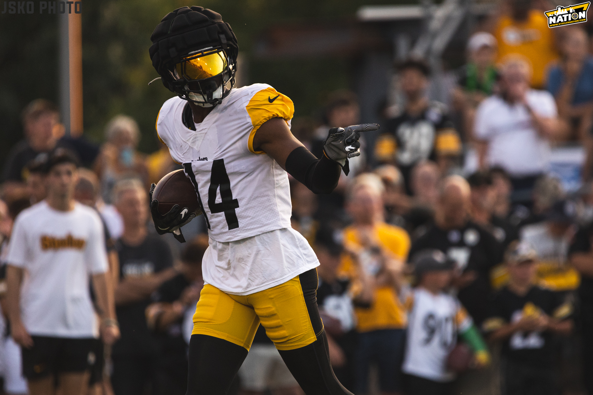 Insider: Steelers Likely To Wait Until The End Of August For A Wide ...