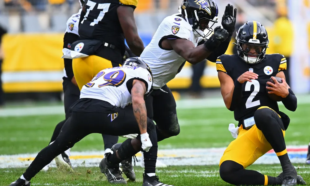 Steelers' Mike Tomlin Completely Open To Utilizing Justin Fields In ...