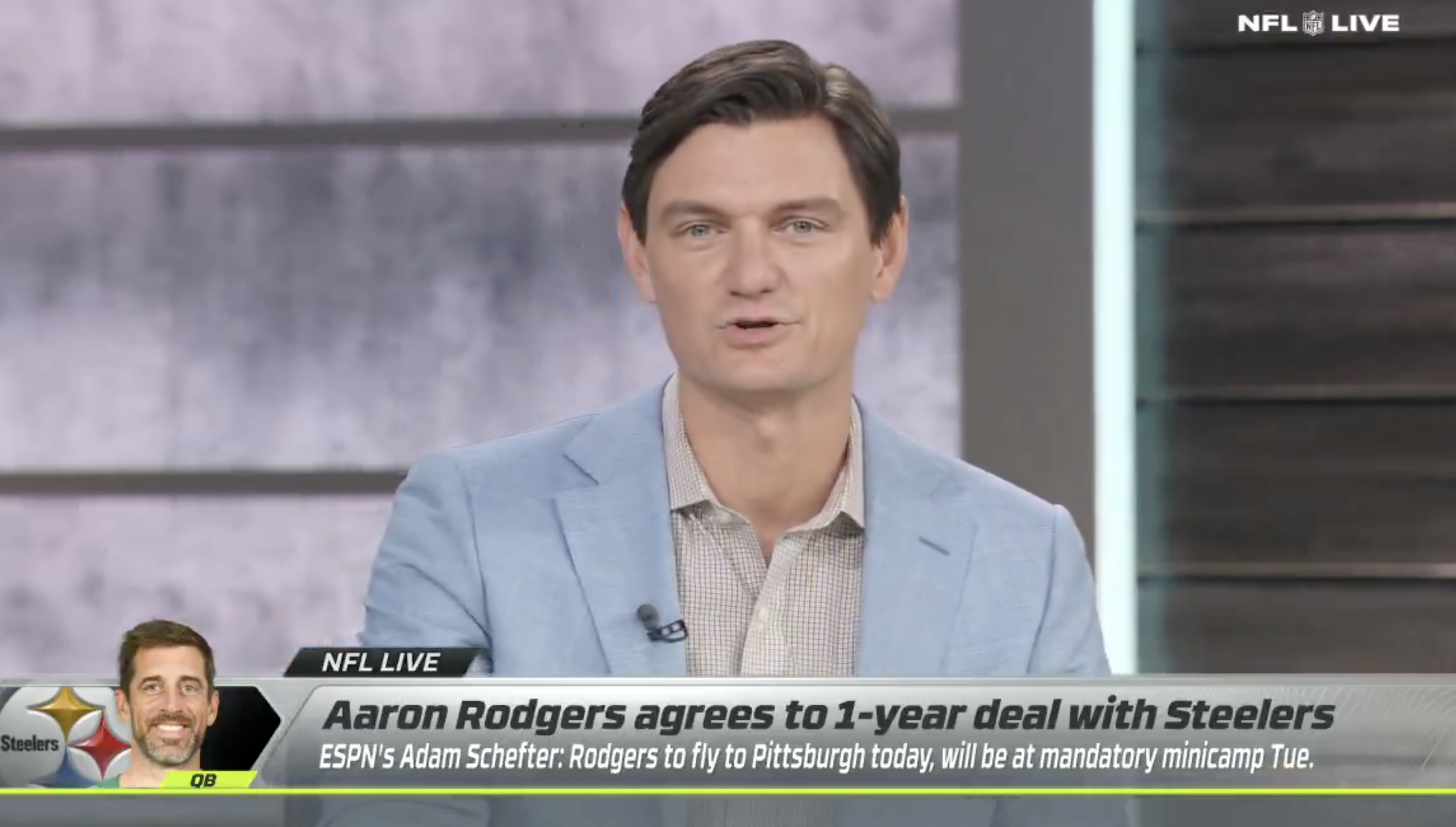 Steelers Fully Aware Of Aaron Rodgers' Issue With Mobility And Will ...