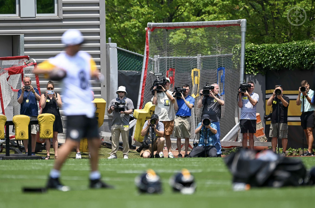 Steelers' Calvin Austin III Responds After Quick Scuffle With Jalen Ramsey