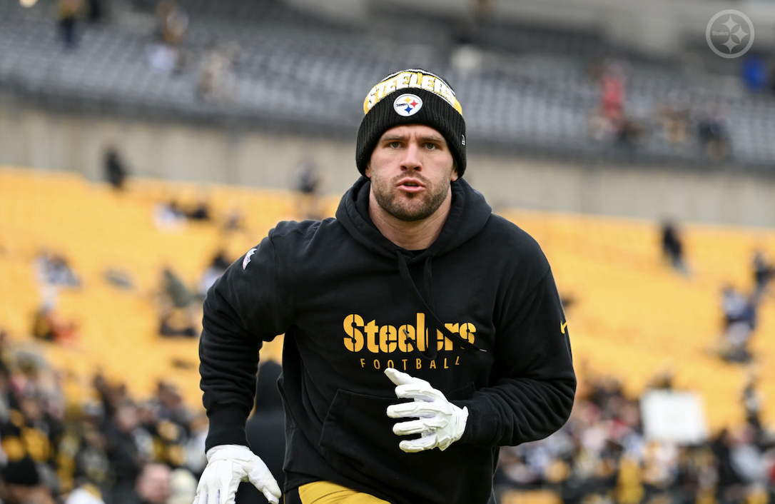 Steelers Fans Get Frightening Message Regarding TJ Watt And His Future ...