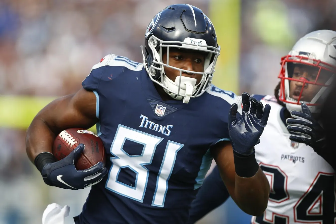 Steelers Get Harsh Reality On Newly Acquired Tight End Jonnu Smith