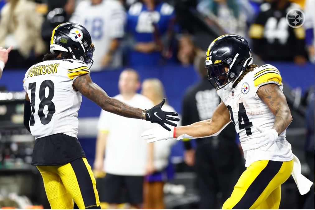 Steelers' Diontae Johnson Building A Strong Relationship With Kenny ...