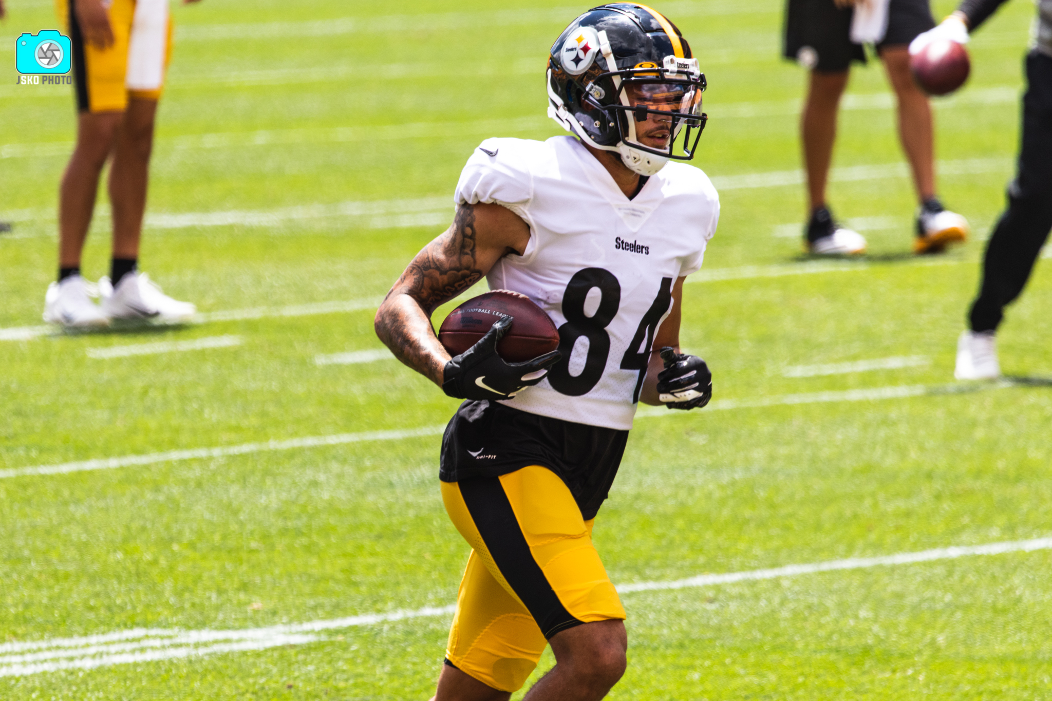 Steelers' New Return Man Cordarrelle Patterson Requests Steeler Nation ...