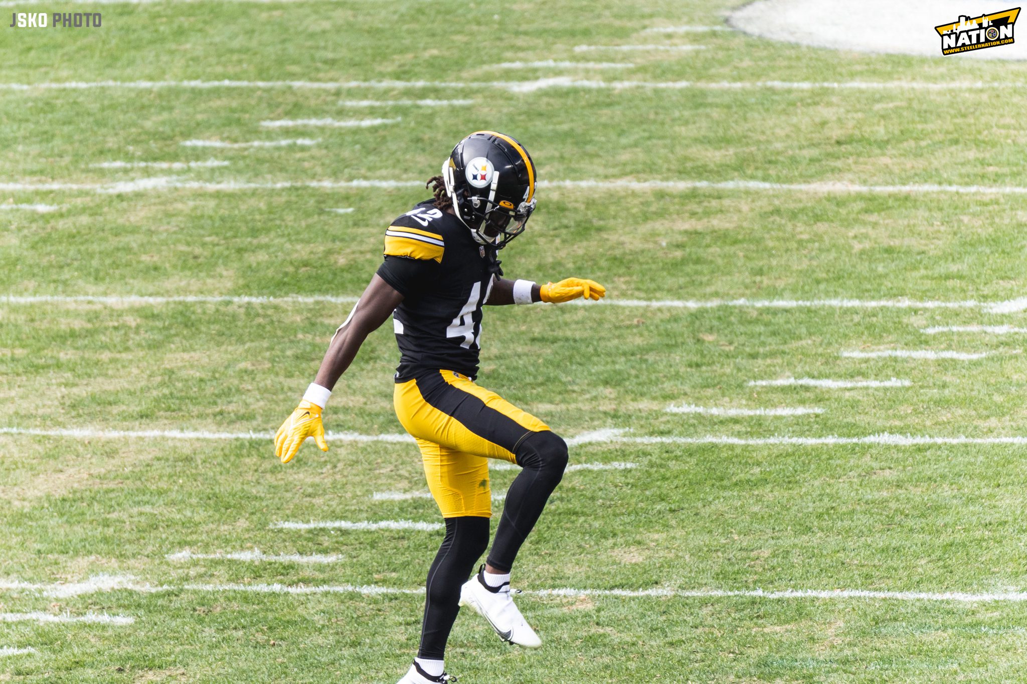 Should The Steelers Add Dynamic Rookies Or Stick with Savvy Vets In The ...