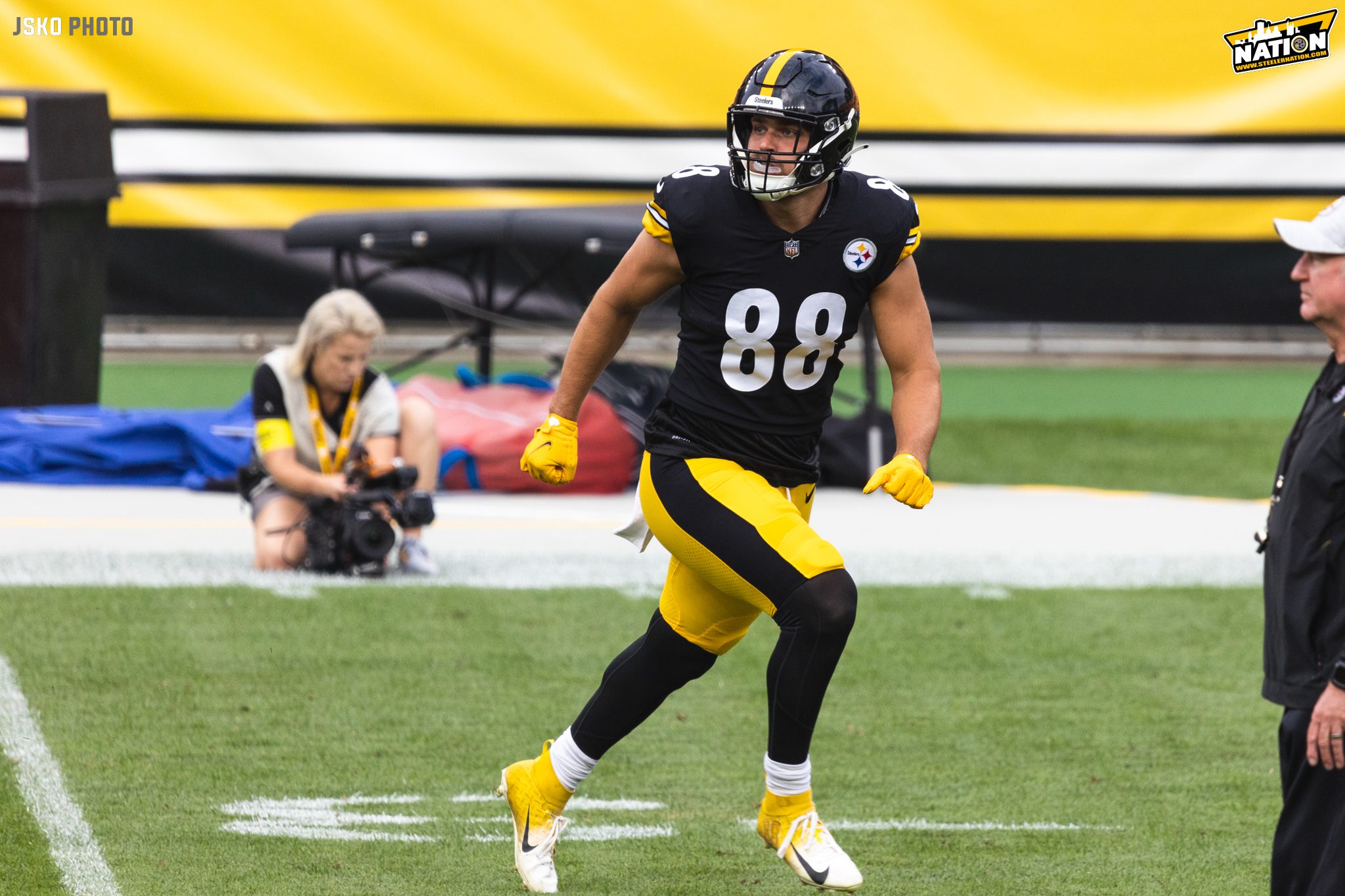 Steelers Finally Ink Dynamic Te Pat Freiermuth To Contract Extension