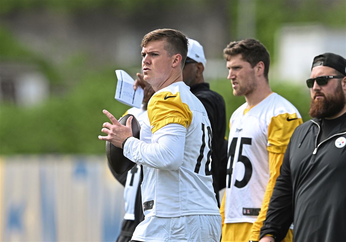 Steelers' Quarterback Situation Definitely Not Being Taken Seriously ...