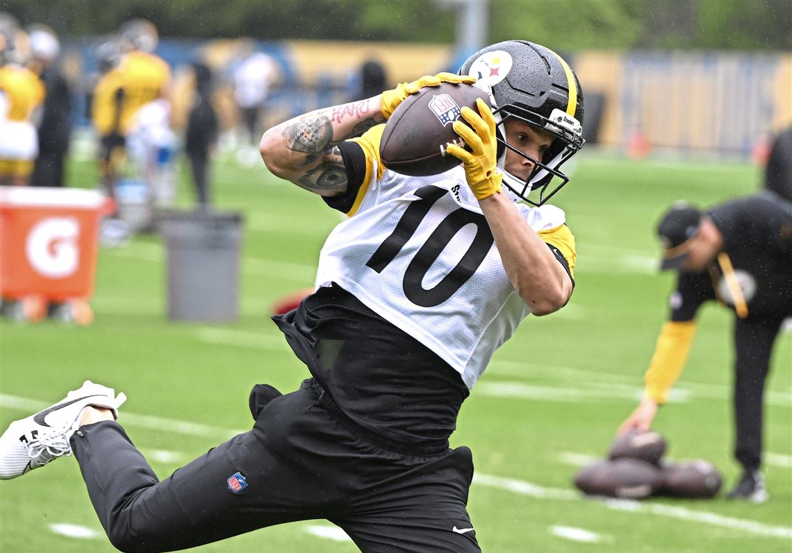 Riddick: Steelers' Aaron Rodgers Can Make 1 Big Change To Thrive In ...