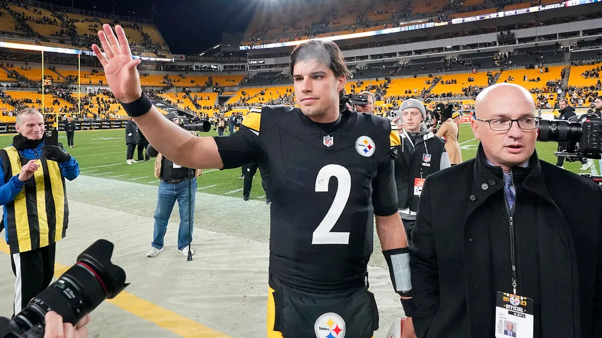 Steelers' Mason Rudolph Offers Subtle Jab At Aaron Rodgers As Massive ...