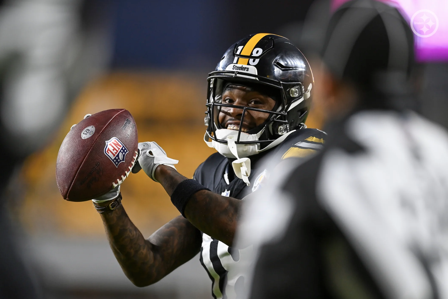 Steelers' Diontae Johnson Continues To Display Pathetic Behavior In Week 13