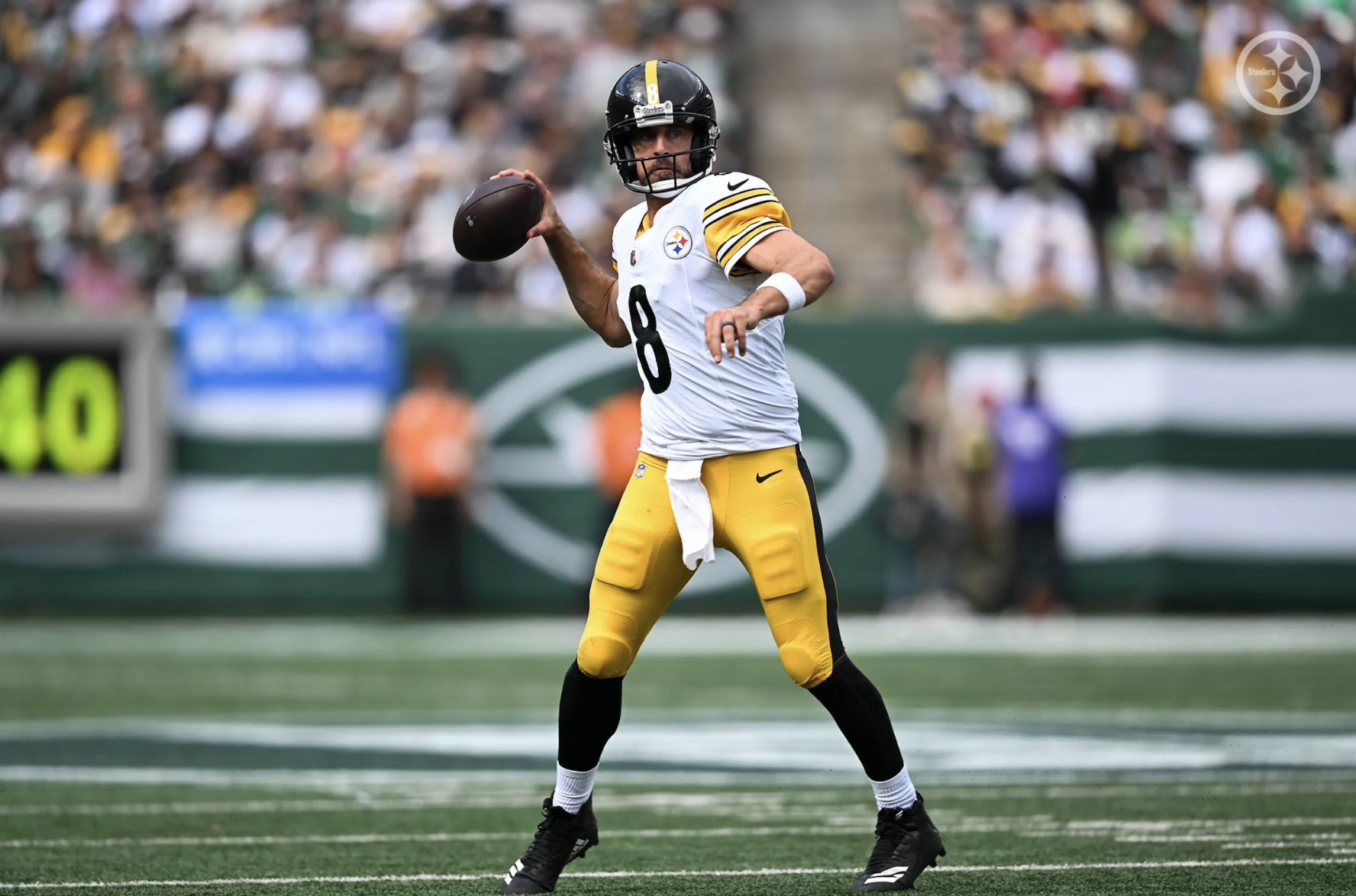 Steelers Could See AFC North Rival Make Big Trade That Is Beyond Helpful For Broderick Jones