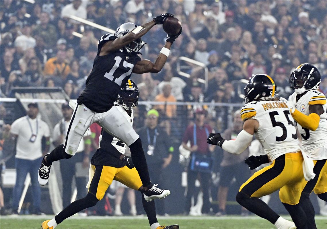 Steelers Get Promising Message From Davante Adams As His Future In New York Is In Question