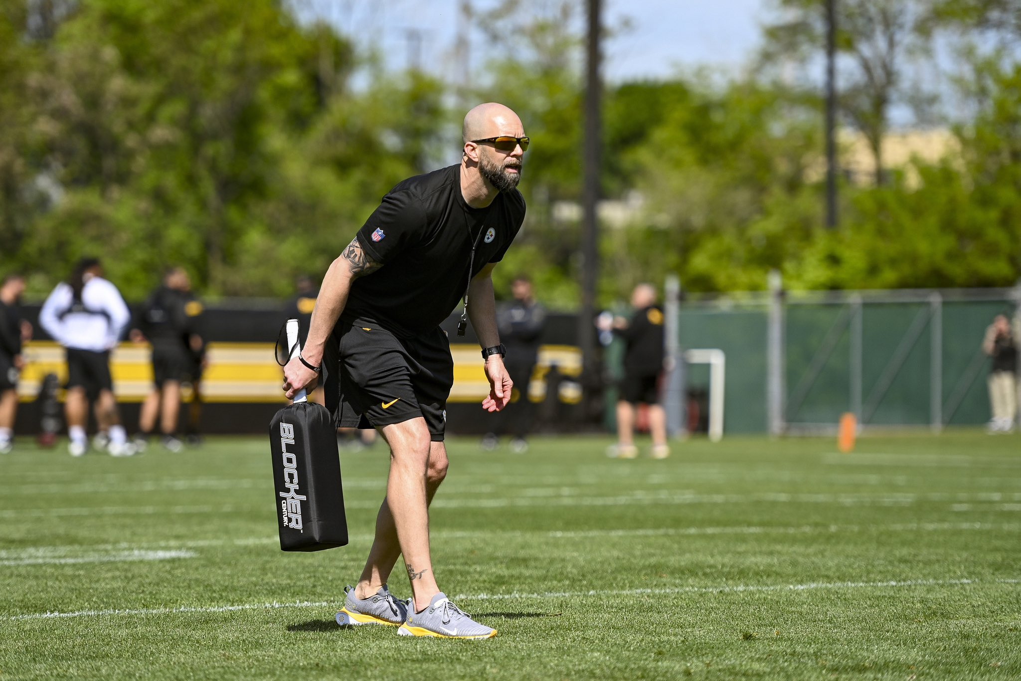 Steelers' Mike Tomlin Speaks On Zach Azzanni's Fierce Approach To Coaching