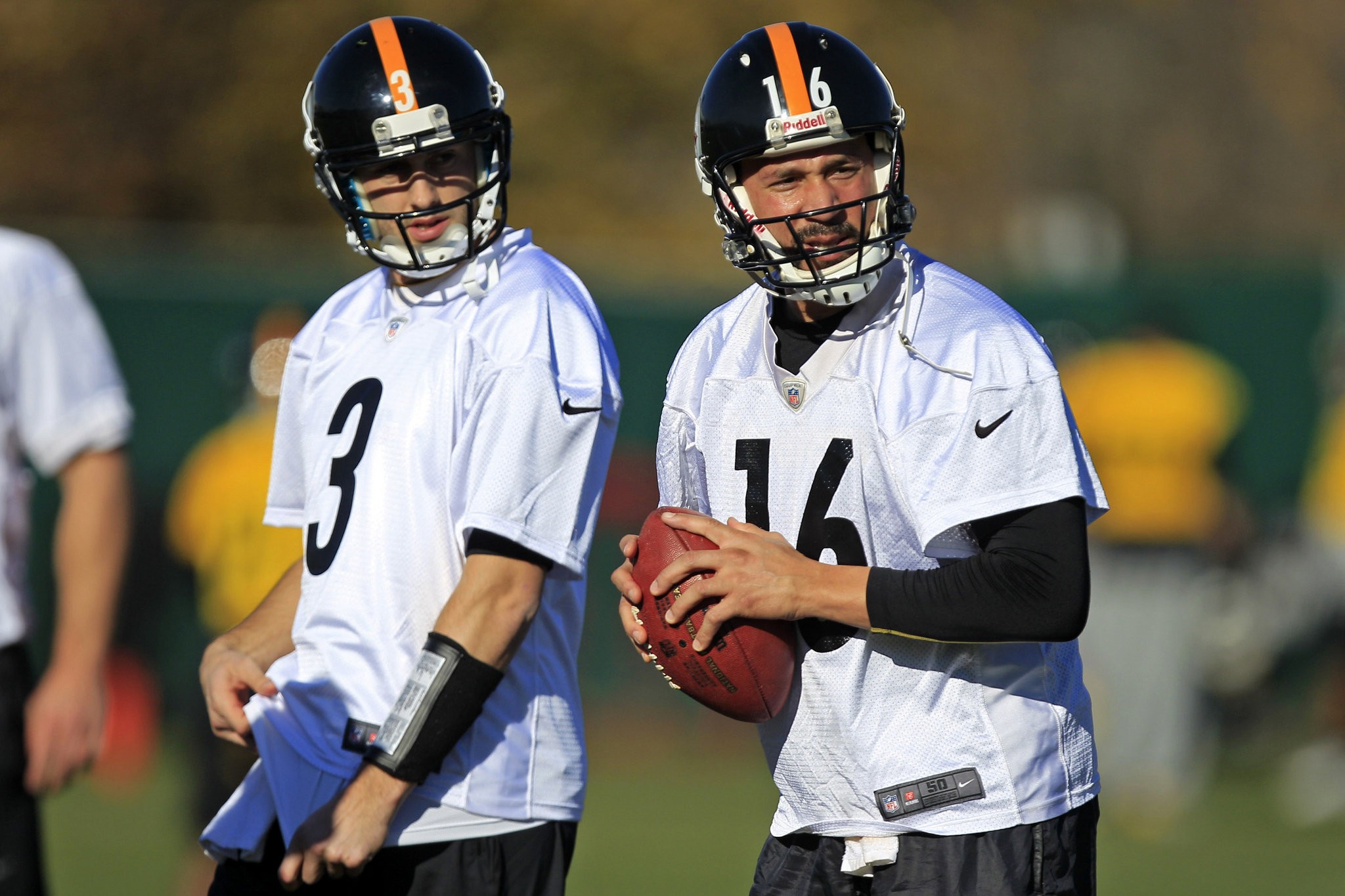 Ex-Steelers QB Absolutely Rips Mike Tomlin Over Multiple Alarming Failures