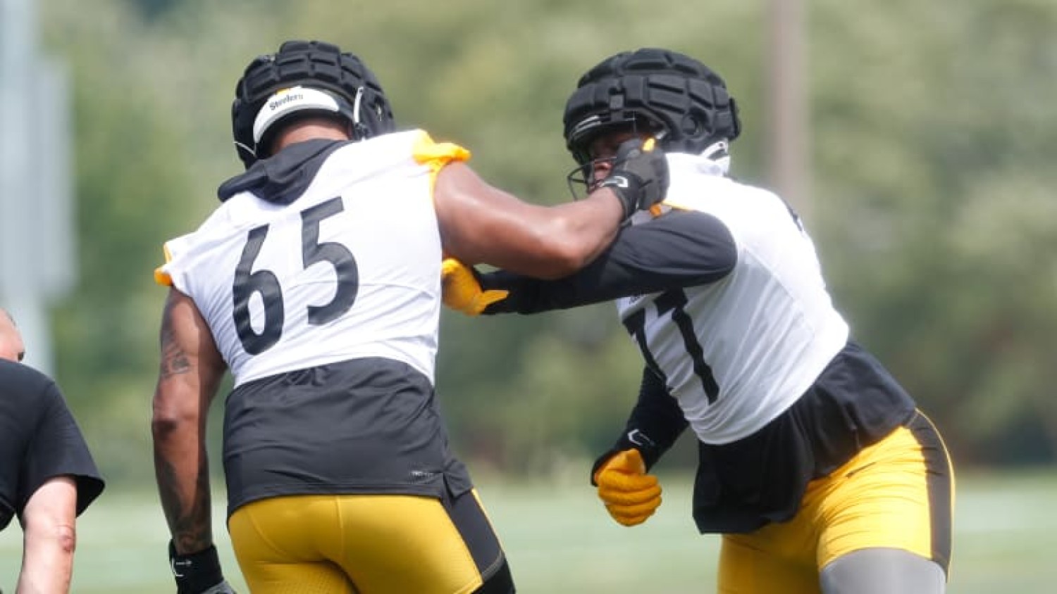 Steelers' Omar Khan Offers Definitive Answer On Where Broderick Jones ...