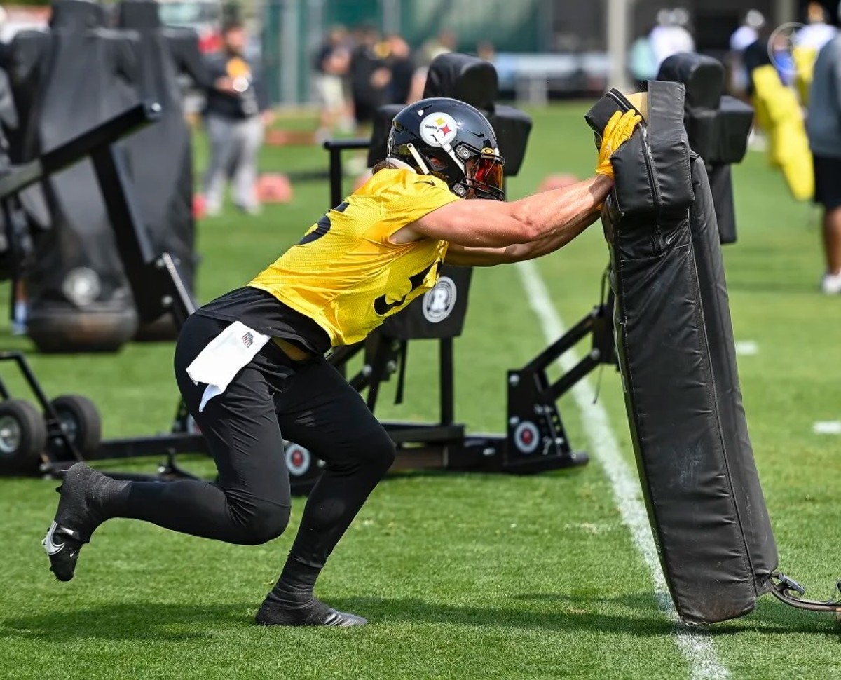 Steelers New Linebacker Cole Holcomb Will Completely Replace Myles Jack ...