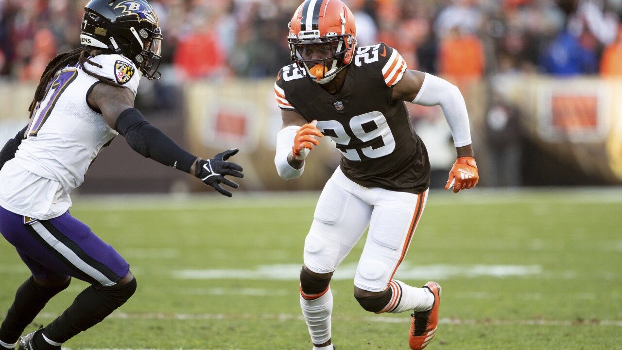 Steelers Host 3 Intriguing Defensive Free Agents For Tryouts