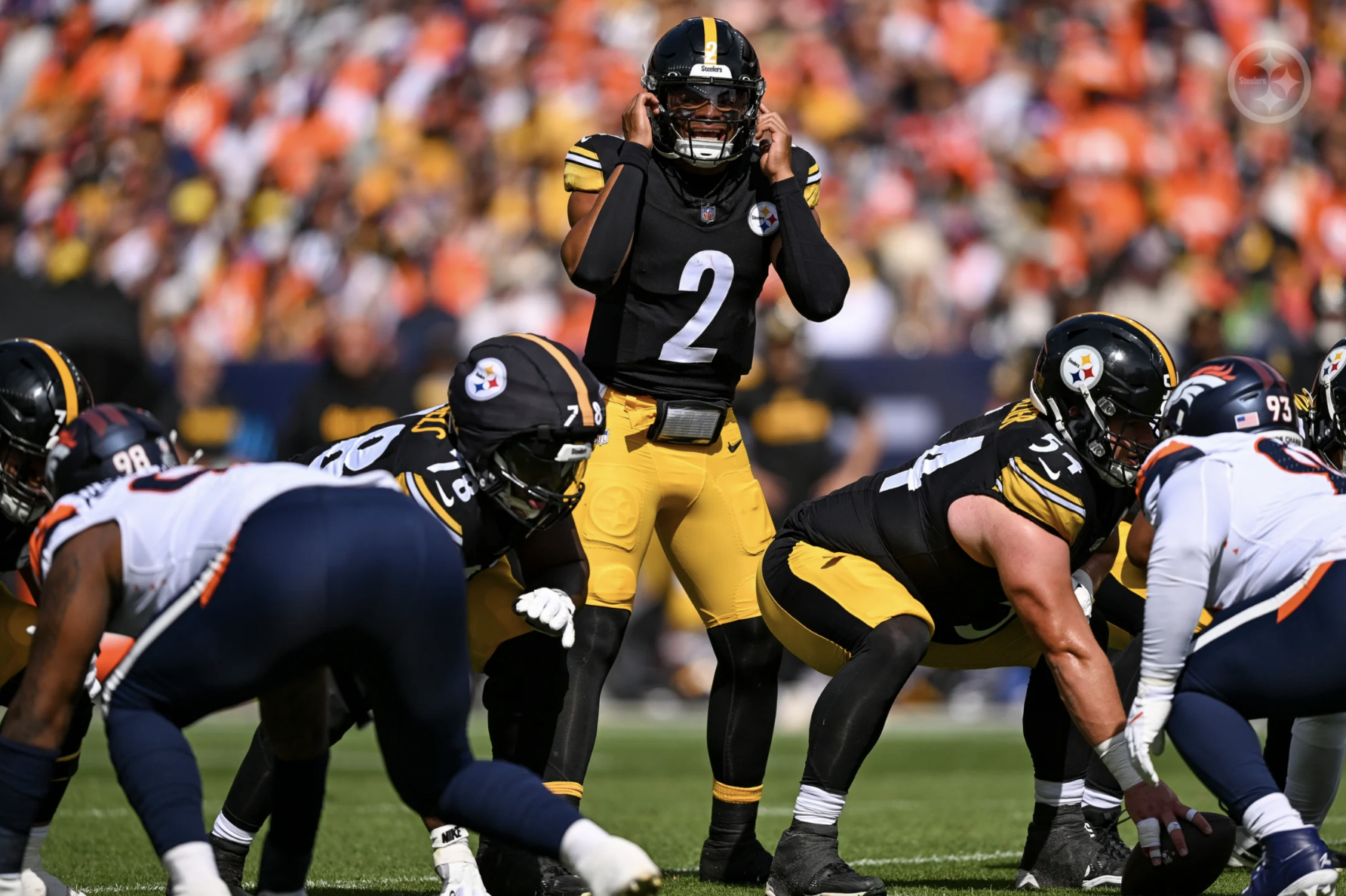 Steelers' Cameron Heyward Witnessed Justin Fields' Quiet Leadership As He Coached Beanie Bishop Jr