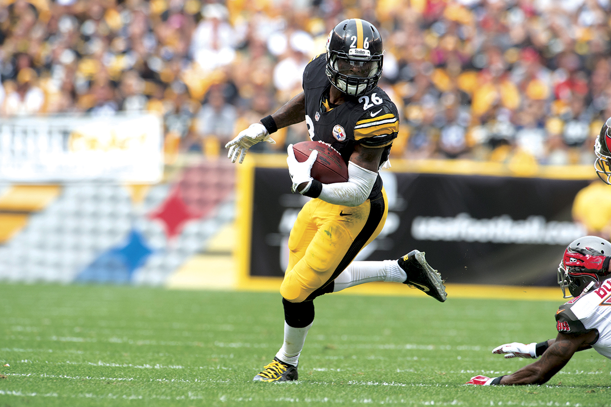 Massive Steelers Reunion With Le'Veon Bell? In Best Shape Of His Life ...