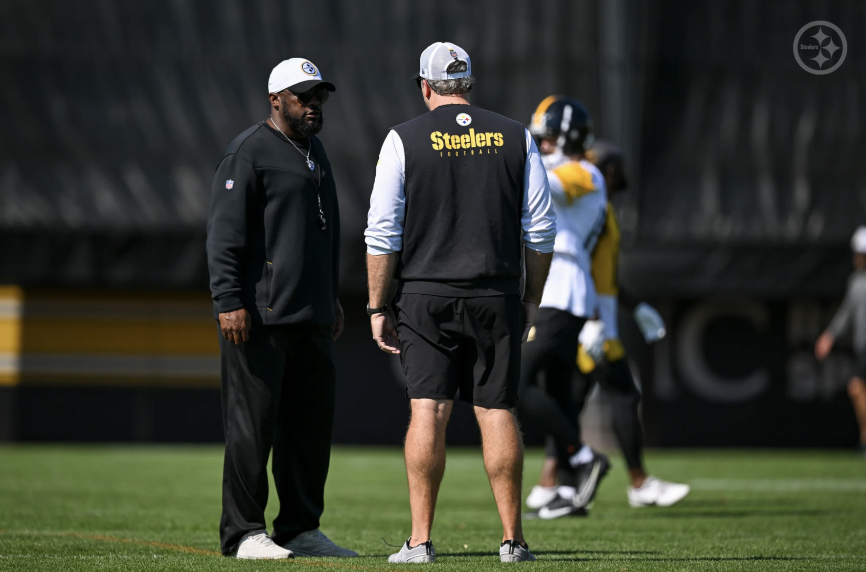 Steelers' Mike Tomlin Defends Horrific Decision On 4th Down Early In Game