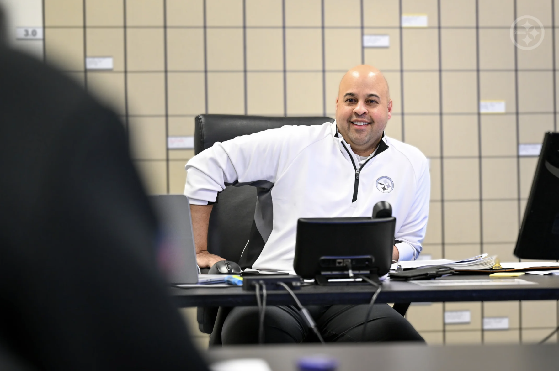 Steelers Coaxed Cowboys' Jerry Jones Into Bidding War With Himself