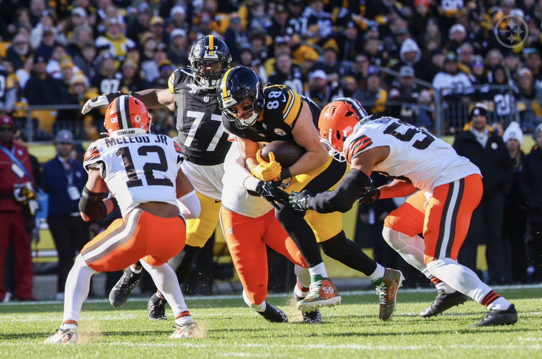 Chiefs' Travis Kelce Calls Steelers' Pat Freiermuth "So Savvy"; 1 Of ...