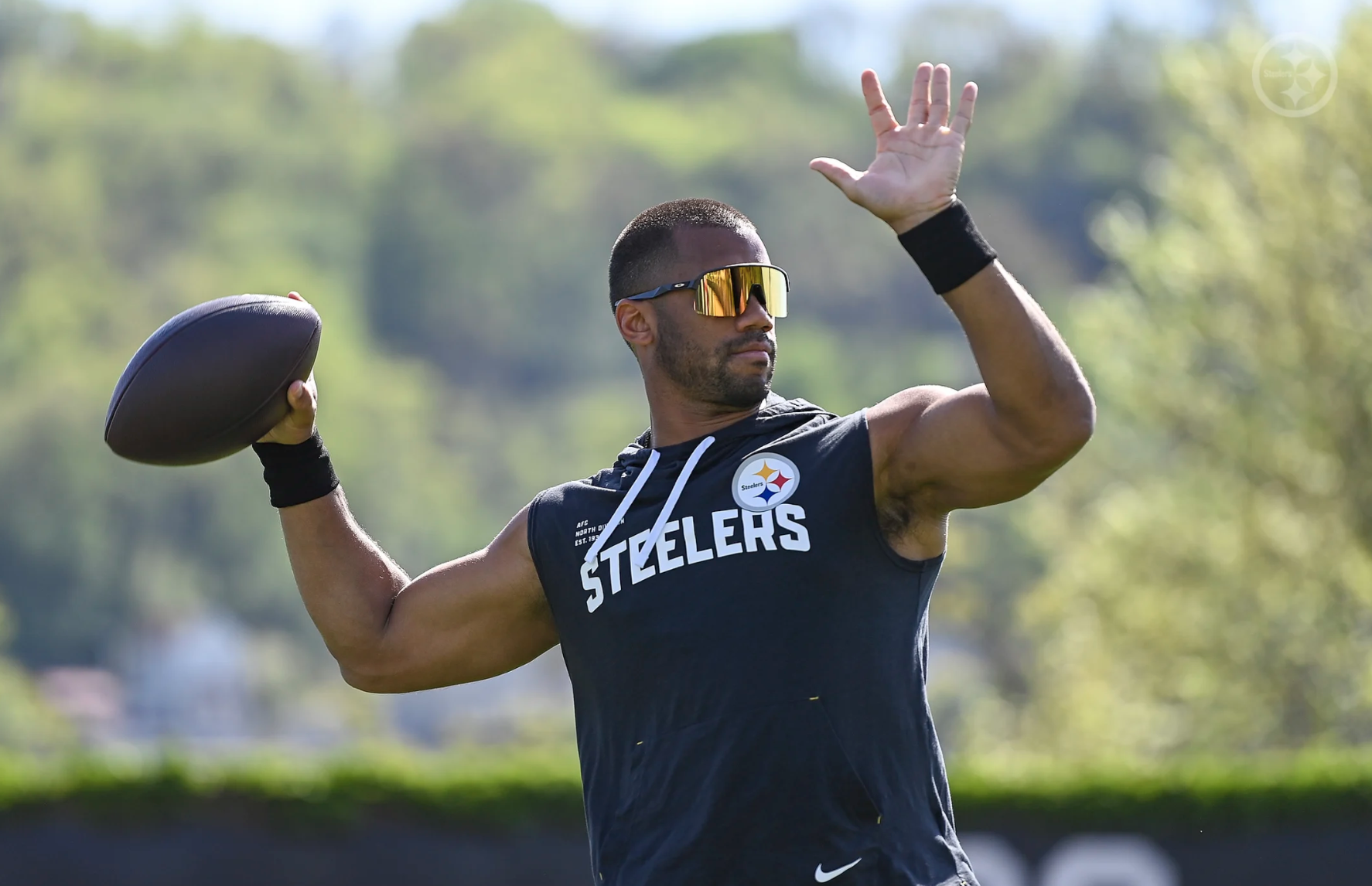 Steelers' Russell Wilson Has Been The Uplifting Leader That He Was ...