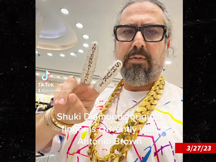 Steelers Memorable WR Antonio Brown's Latest Menacing Behavior ...