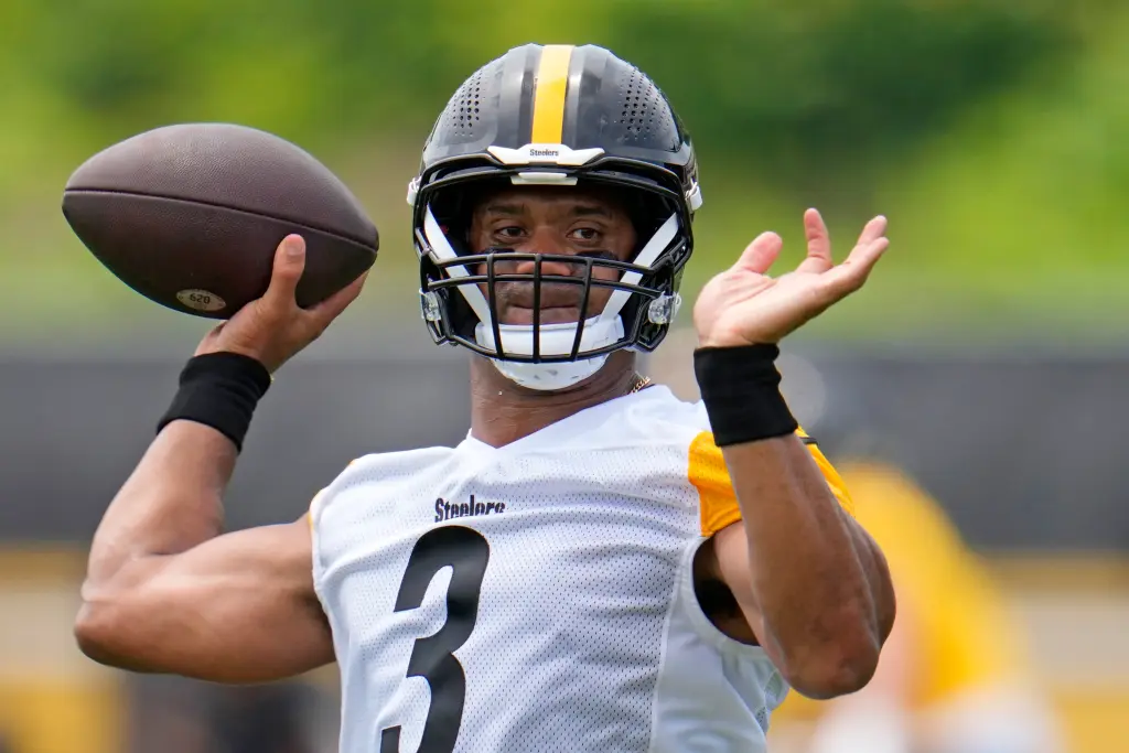 Steelers Russell Wilson's Mentality Key To His Success in Pittsburgh