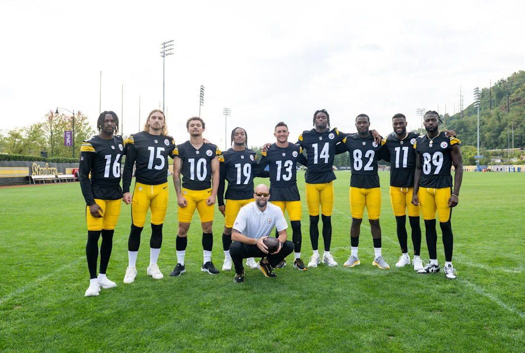 Steelers Get First Taste Of Aaron Rodgers’ Infamous Sideline Frustrations