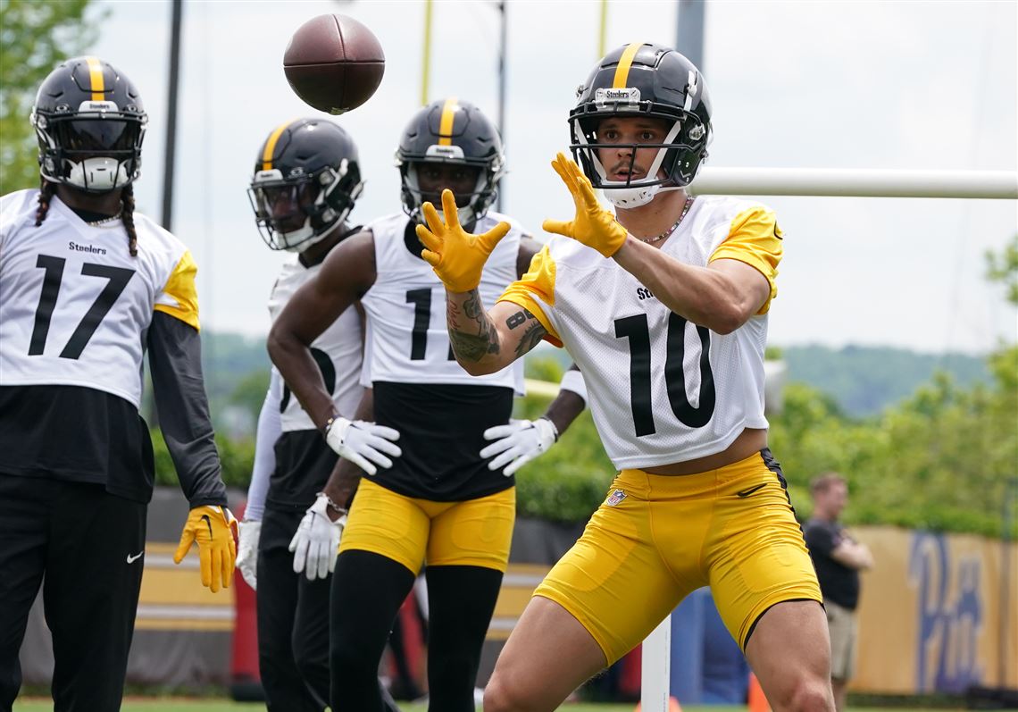Steelers' Roman Wilson "Looks Fabulous" At Practice But Underlying Big Problem Appears To Be ...