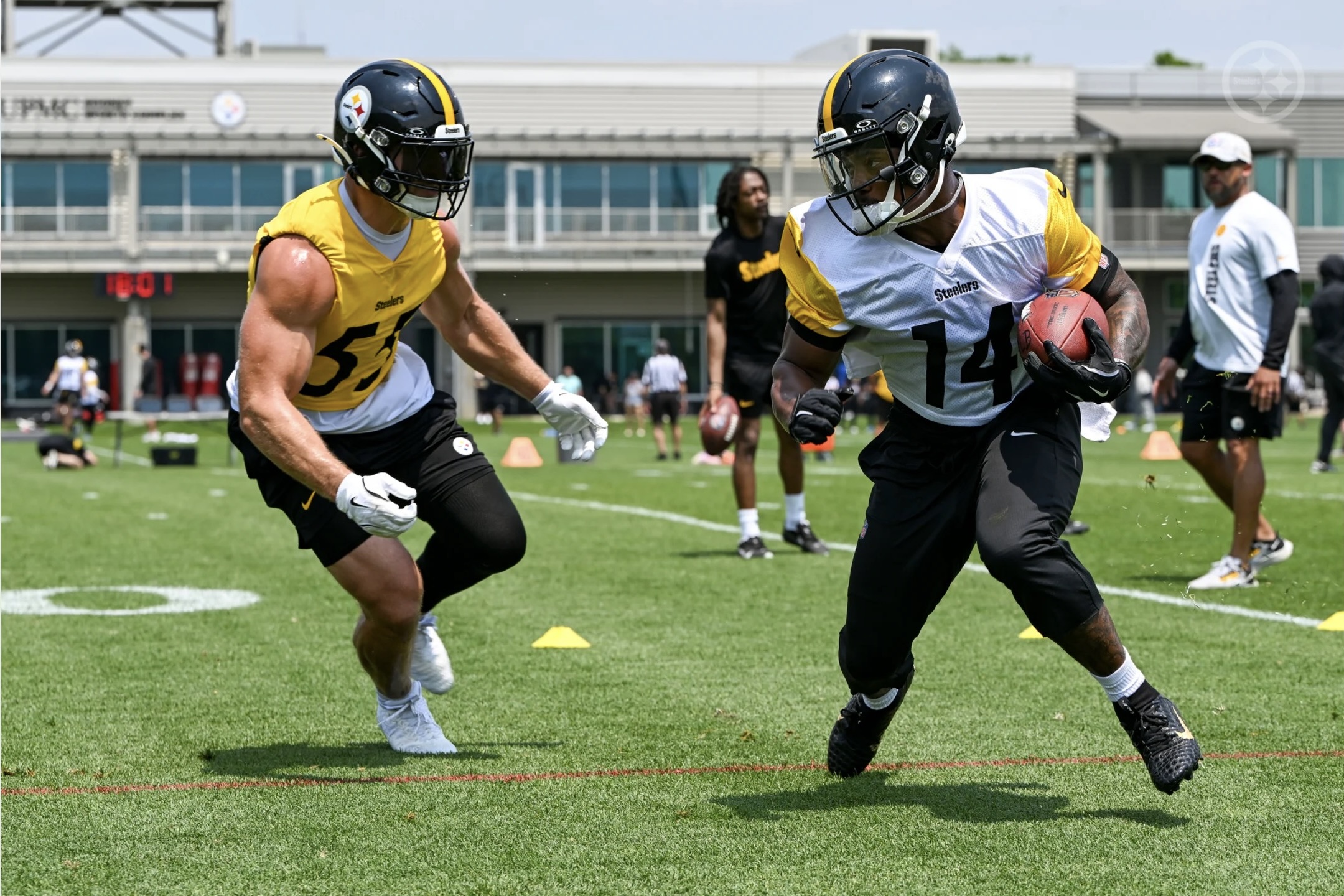 Steelers Make Quick Move To Release Veteran Running Back