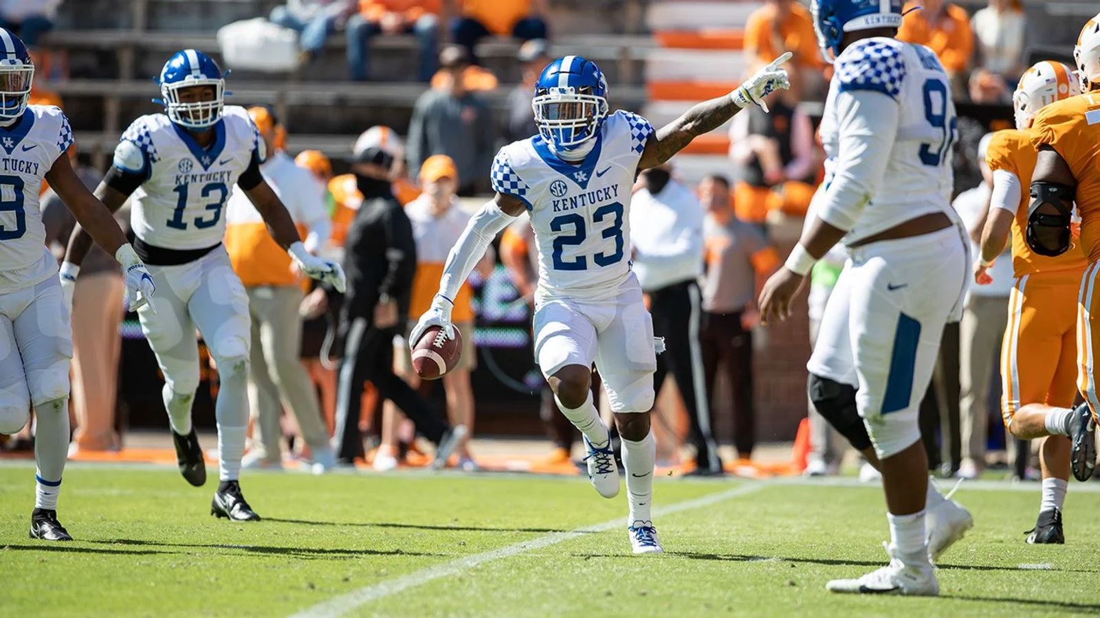 Steelers Bringing 2 Dynamic Slot Cornerbacks Into Rookie Camp To ...