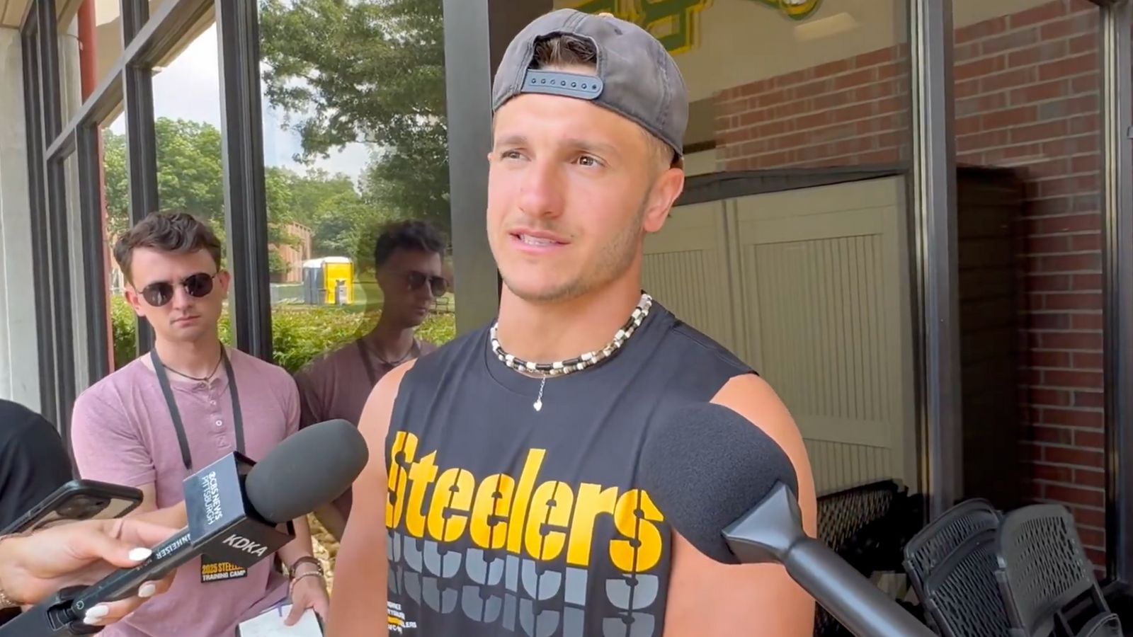 Steelers' Scotty Miller Admitted It's Surprising To See Aaron Rodgers ...