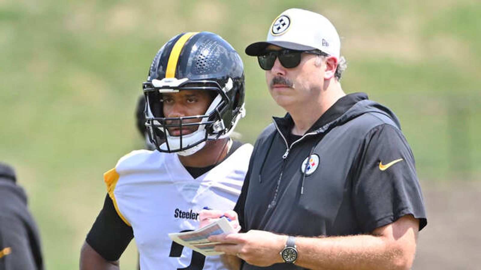 Details Emerging On The Rocky Relationship Between Steelers' Russell ...