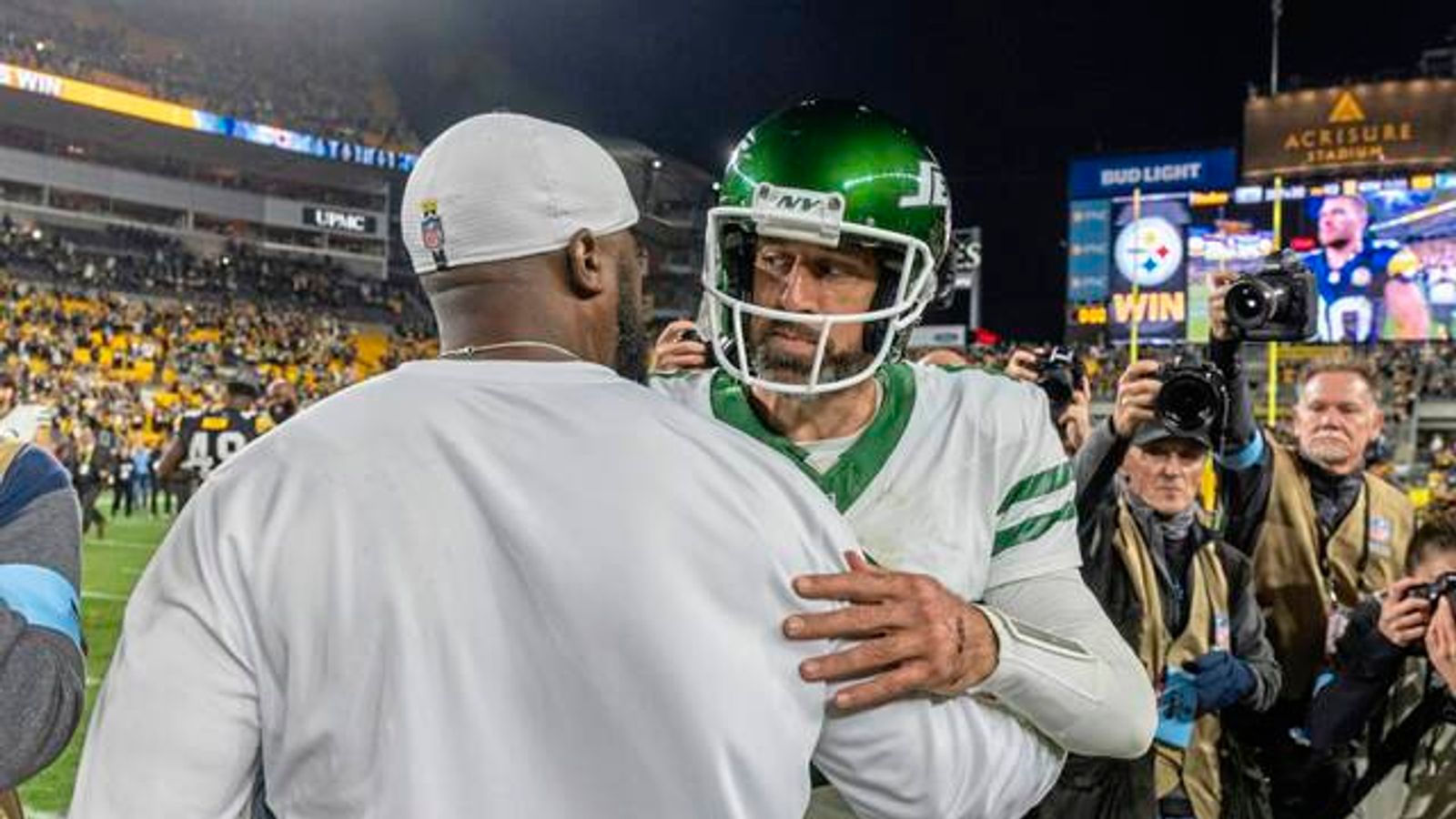 Steelers Fans Just Got A Tremendous Message From NFL GM About Aaron Rodgers