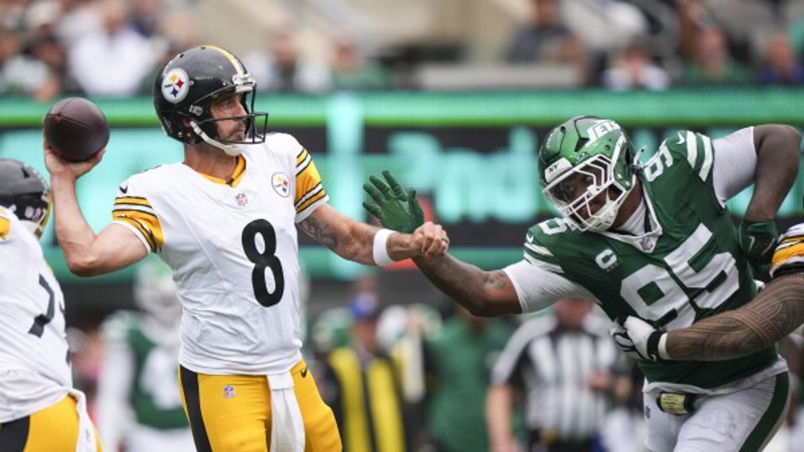 Steelers' Aaron Rodgers Taunts Jets Fans In Unexpected Fashion ...