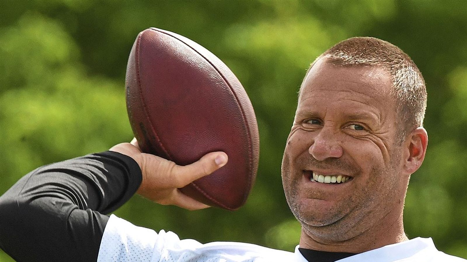 Former Steelers QB Ben Roethlisberger Reveals His Favorite Play in ...