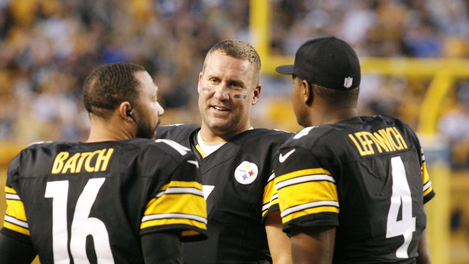Quarterbacks Charlie Batch and Michael Vick Both Lead Wild Comebacks ...