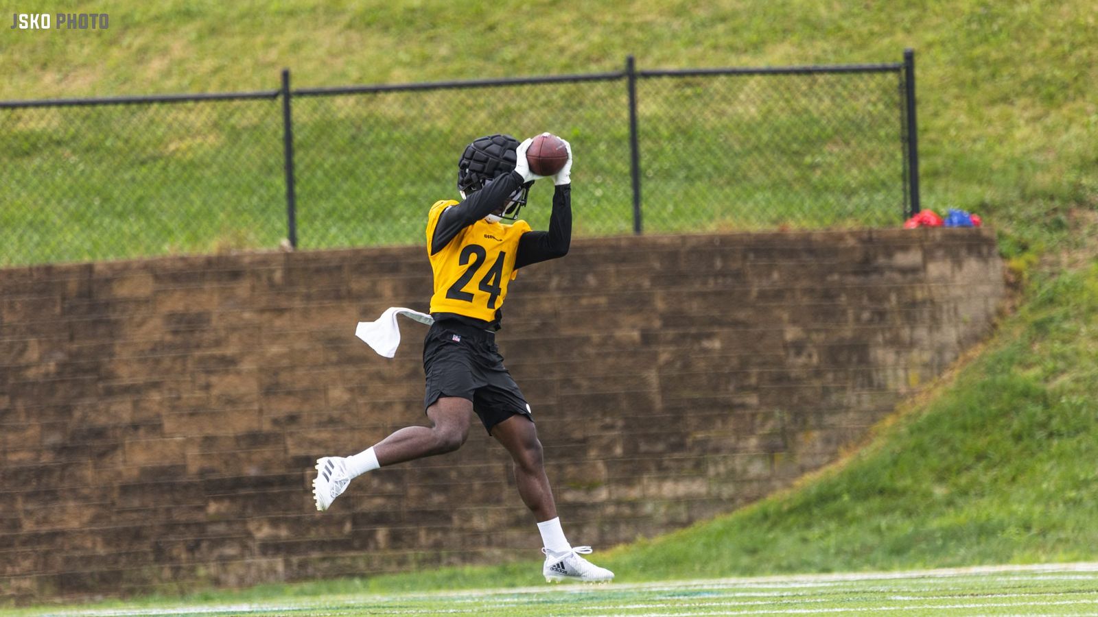 Steelers Safety Damontae Kazee Returns To Practice, Officially ...
