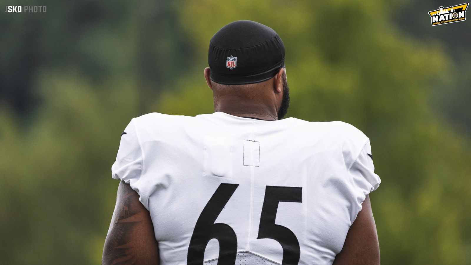 Steelers 3rd-Year OT Dan Moore Jr. Doing Whatever He Can To Keep His ...