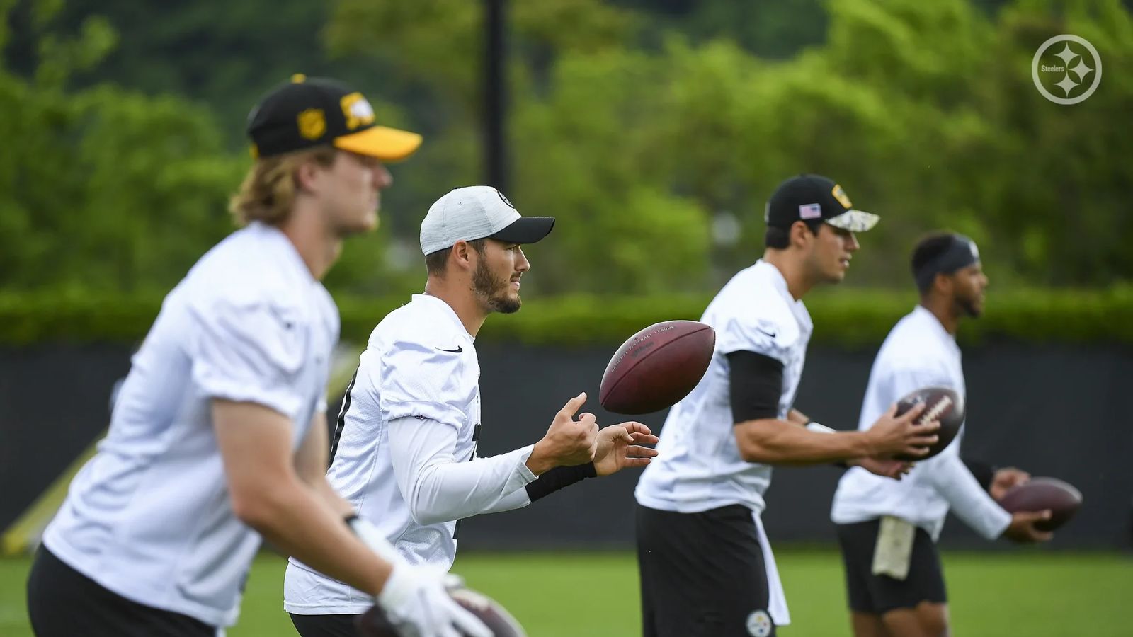 Steelers QB Mitch Trubisky Impresses Former LB Arthur Moats at OTA's ...