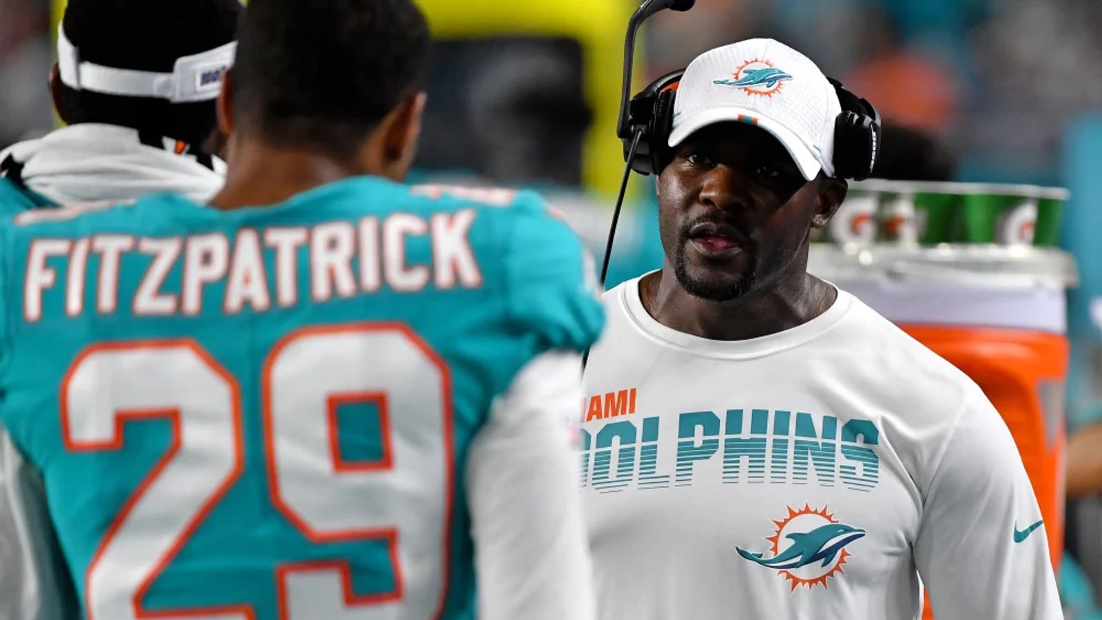 Steelers' Mike Tomlin Had A "Moral Obligation" To Hire Brian Flores ...