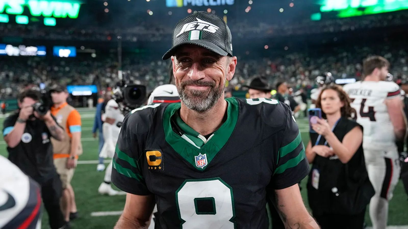 Steelers' QB Target Aaron Rodgers Had Scary Trend In 2024 That Has ...